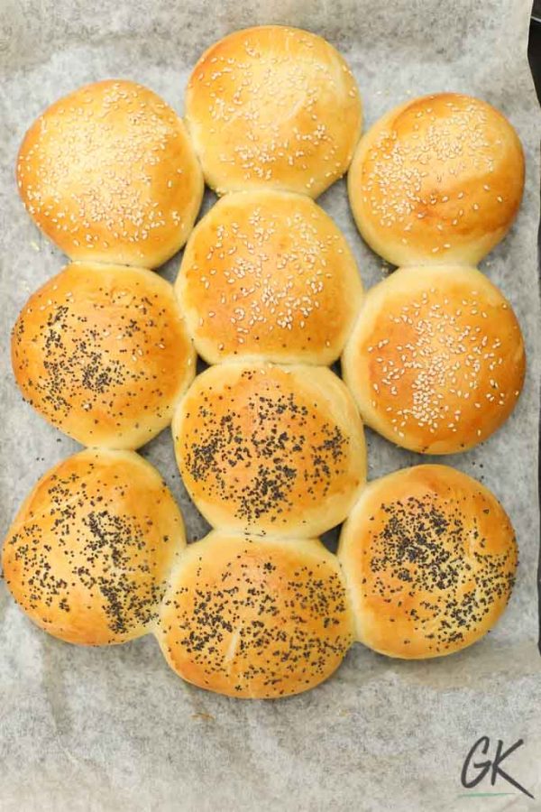 Golden Seeded Bread Rolls: using the ratio method